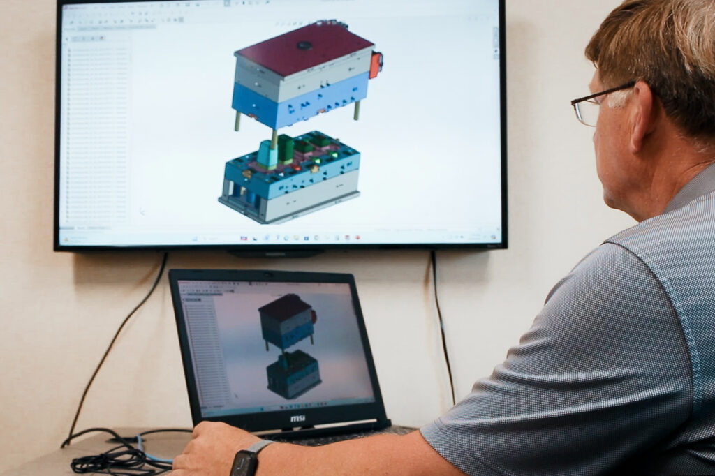 EckCo – Plastic Injection Molding Services